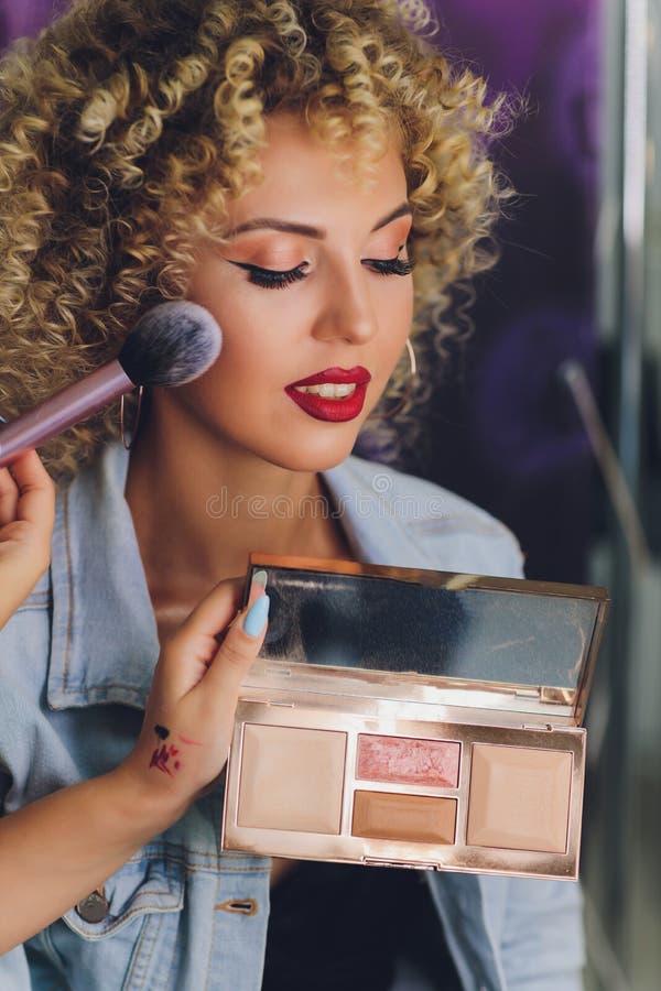 Backstage Scene: Professional Make-up Artist Doing Glamour Model Makeup ...