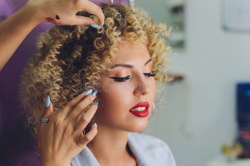 Backstage Scene: Professional Make-up Artist Doing Glamour Model Makeup ...