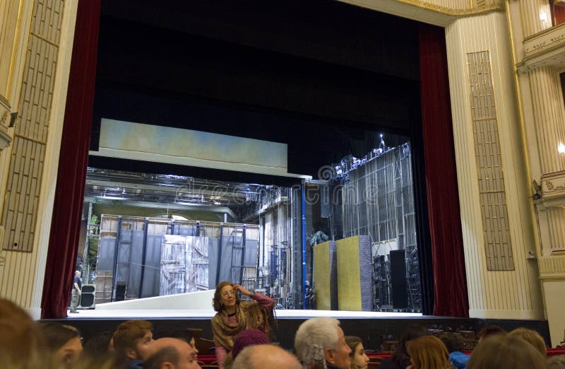 Backstage of Vienna Opera House Editorial Stock Photo - Image of house ...