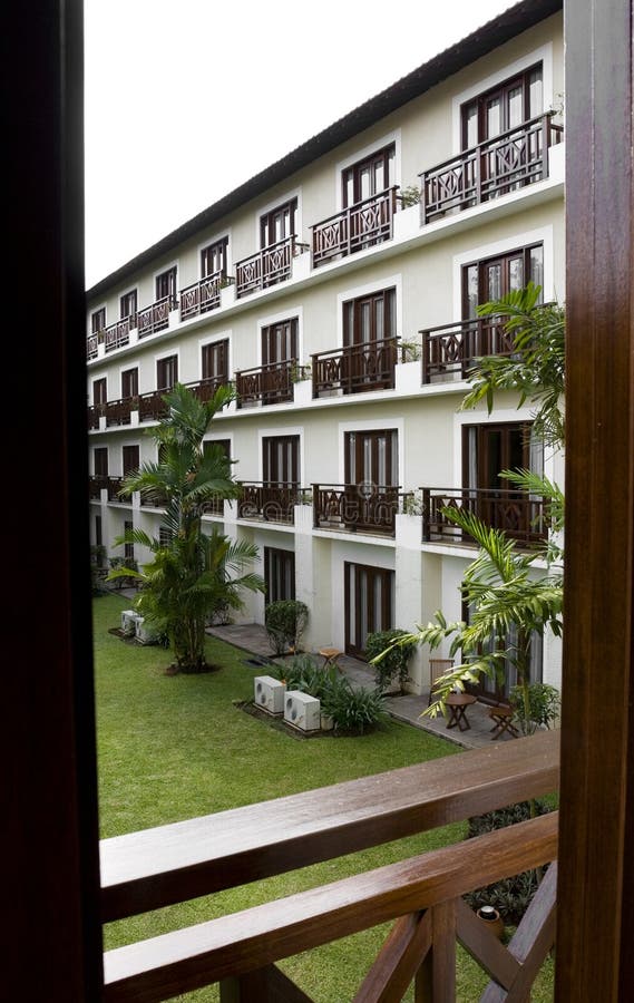 Backyard view of a hotel stock image. Image of tropical - 7243921