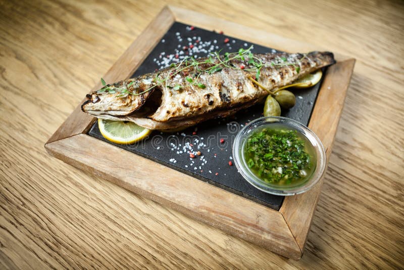 Badejo fresco imagem de stock. Imagem de fritado, delicioso - 90910335