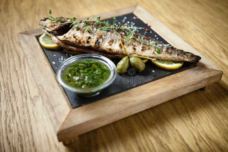 Badejo fresco imagem de stock. Imagem de fritado, delicioso - 90910335