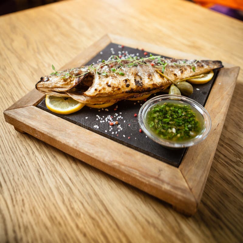 Badejo fresco imagem de stock. Imagem de fritado, delicioso - 90910335