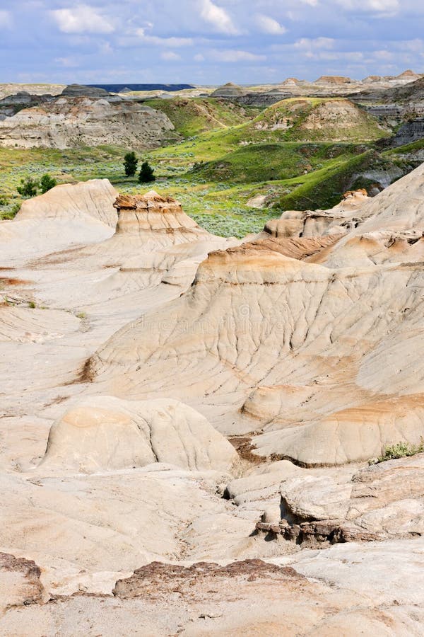Badlands in Alberta, Canada Stock Photo - Image of rock, arid: 19997758