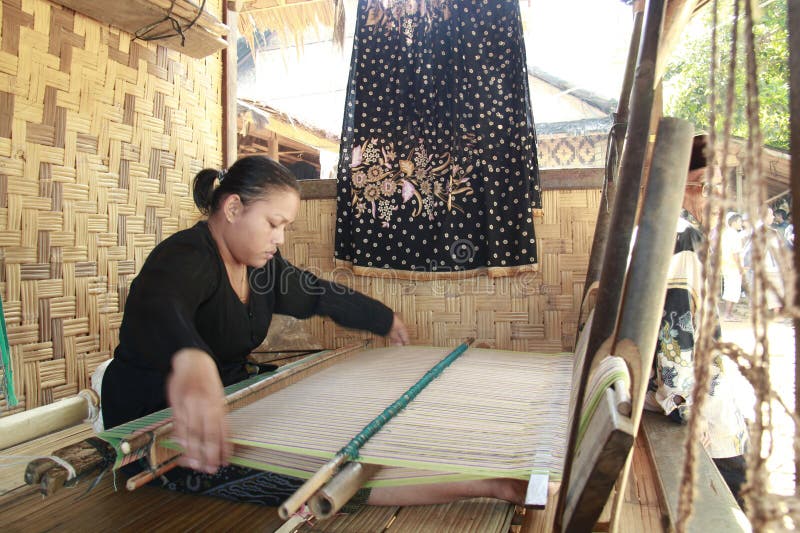 BADUY, INDONESIA - OCTOBER 18 2015: Fabric Craftsmen are Making Cloth ...