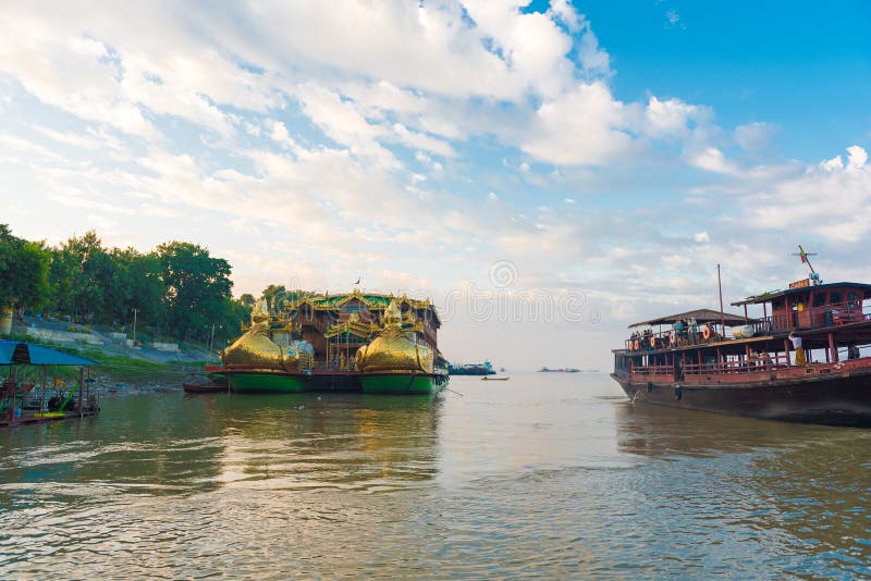 BAGAN, MIANMAR - DECEMBER 1, 2016: Tourist Boat on the Irrawaddy River ...