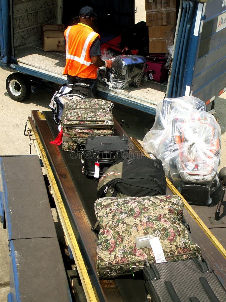 4,623 Baggage Loading Stock Photos - Free & Royalty-Free Stock Photos ...