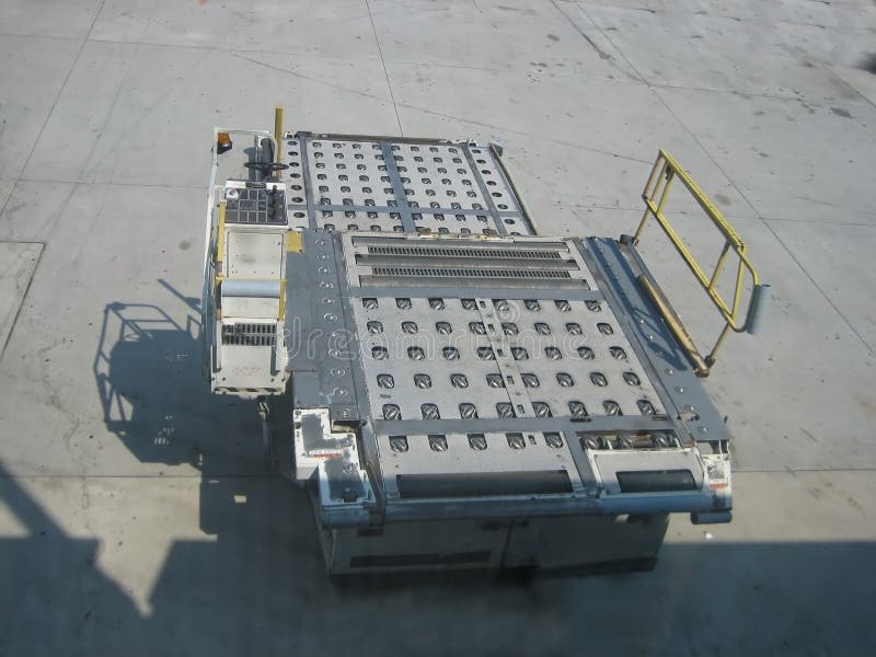 Baggage loader stock photo. Image of loader, baggage, aviation - 1014764