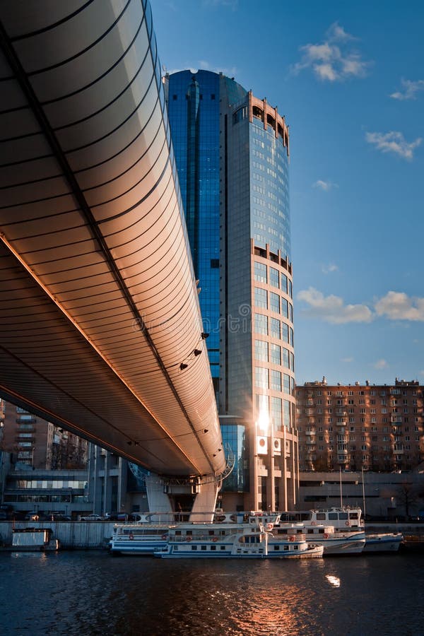 Bagration bridge in Moscow editorial stock photo. Image of river - 34838788