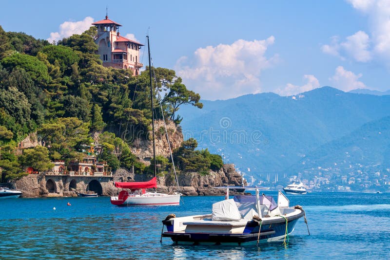 Portofino Italia imagen de archivo. Imagen de turismo - 90873189