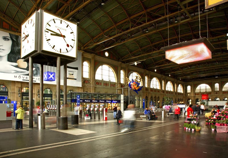 Bahnhof in Zürich Switzerland Redaktionelles Stockfoto - Bild von ...