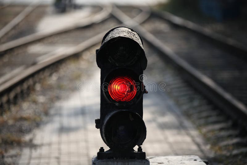 Bahnsignalhalt Ohne Stangen Stockbild - Bild von durchlauf, gefahr ...