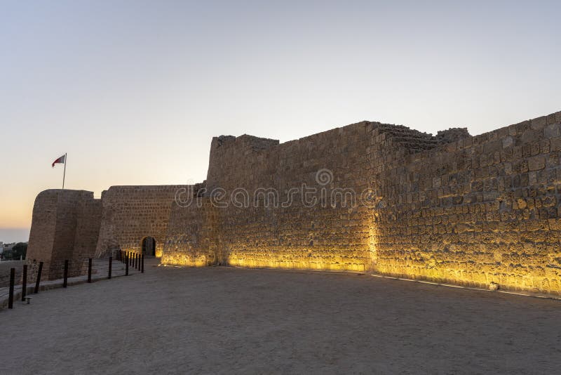 Bahrain - Manama - Qalat Al Bahrain Fort Stock Photo - Image of bastion ...