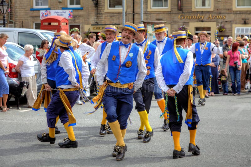 Morris Men En Cricklade, Inglaterra Foto de archivo editorial - Imagen ...