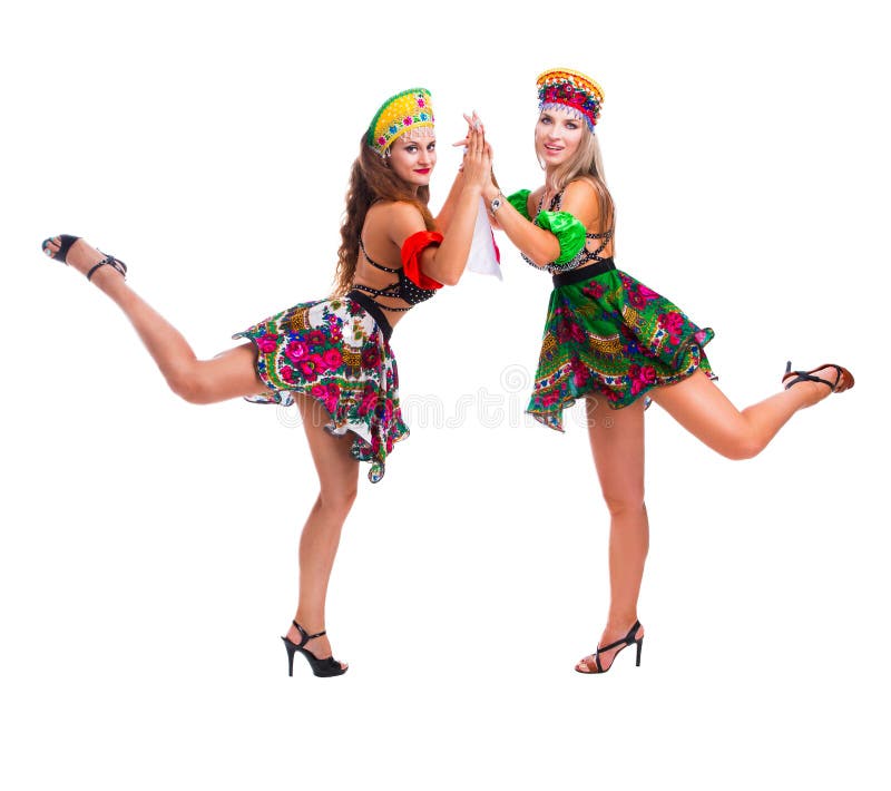 Bailarines Que Realizan La Danza Popular Tradicional Rusa, Imagen de ...