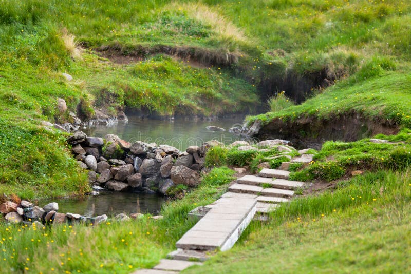 Bain chaud Islande photo stock. Image du islande, regroupement - 71755950