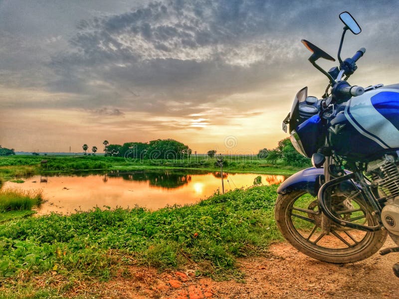 Bajaj Vikrant editorial photo. Image of vikrant, water - 140028306