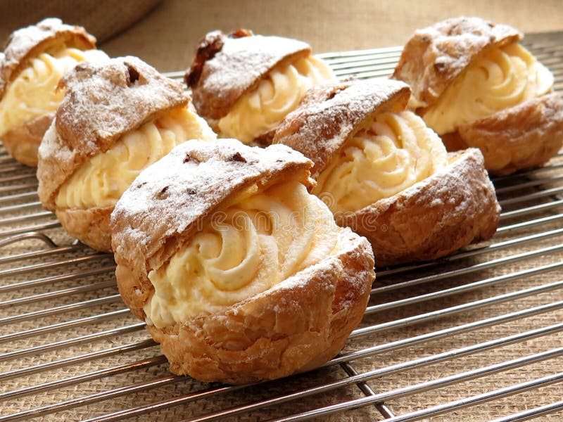Bake Pastries With White Cream Fillings Picture. Image: 84962751