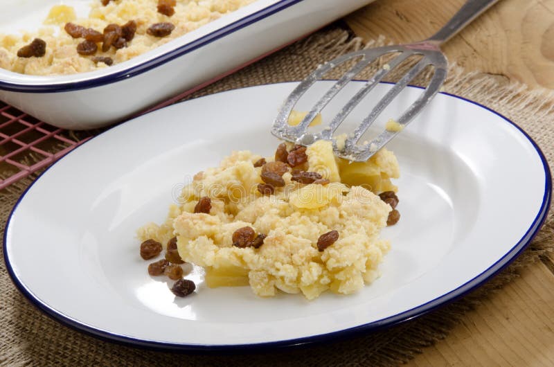 Baked Apple Crumble on a Plate Stock Image - Image of pastry, gourmet ...