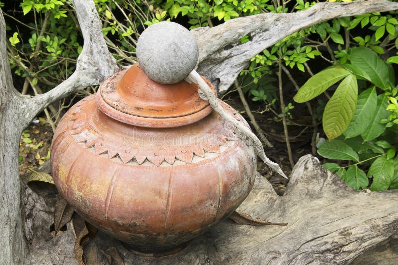 Clay Pot And Water Ladle Made From Coconut Shell Vintage Asian Style ...