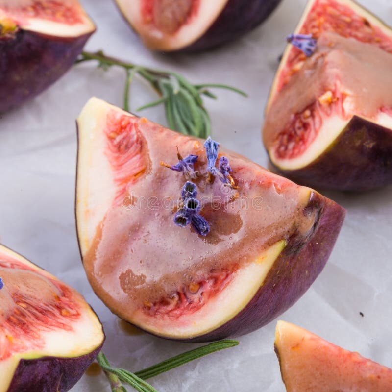 Baked figs with caramel stock image. Image of caramelized - 45692589