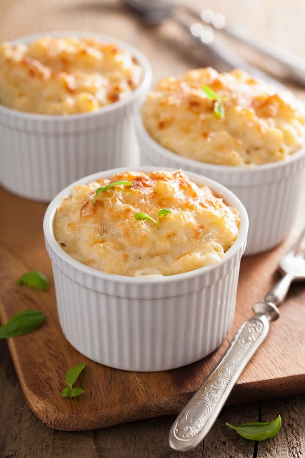 Baked macaroni with cheese stock image. Image of cuisine - 42290577