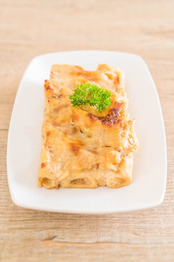 Baked Penne Pasta With Cheese And Ham Stock Image Image Of Tomato Casserole 106831327