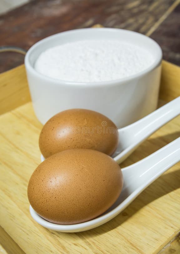 Bakery Main Ingredients, Egg and Powder Stock Image - Image of recipe ...