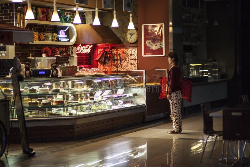 Bakery, Retail Picture. Image: 135310865