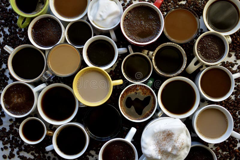 Bakgrund Av Kaffekoppar Med Olika Typer Av Kaffe Arkivfoto - Bild av ...