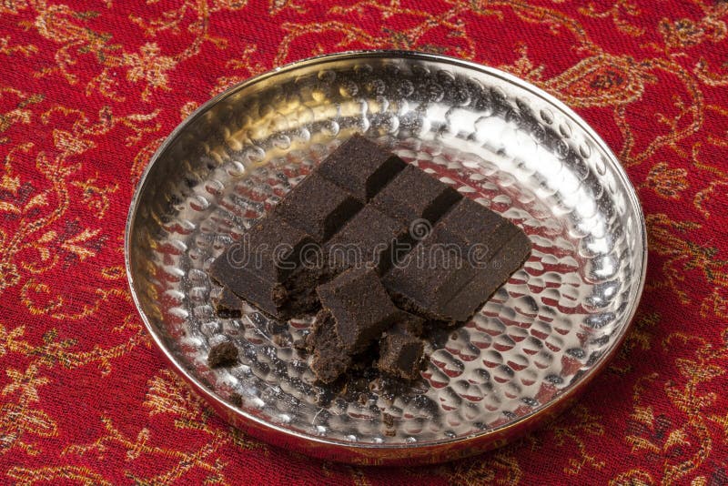 Arabic Bakhoor Burning Pot Called Mubkhana Stock Photo - Image of ...