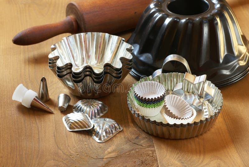 Baking equipment stock image. Image of horizontal, cake - 32527947