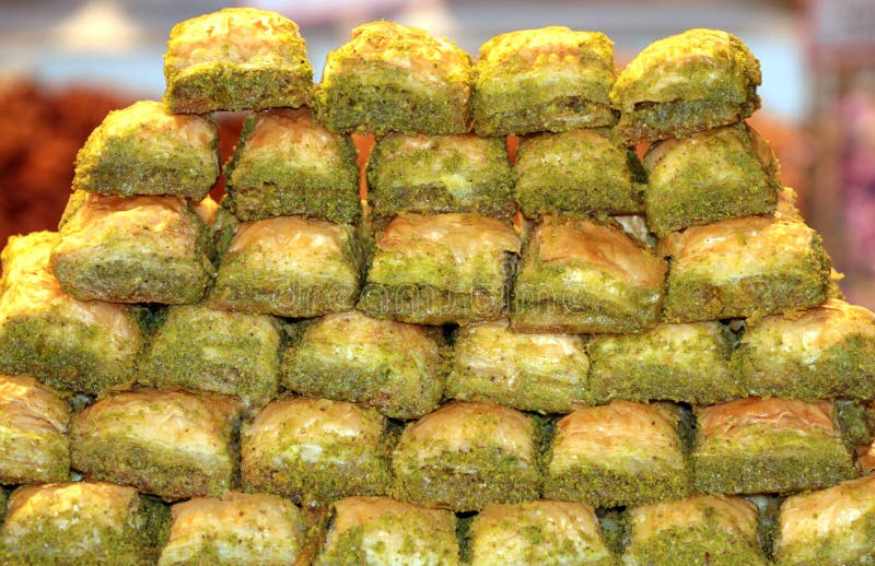 Baklava Doce Turco Empilhado Foto de Stock - Imagem de alimento ...