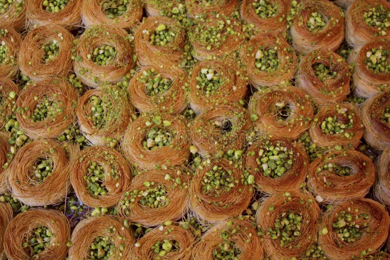 Dolce Turco Delizioso, Baklava Con I Pistacchi Verdi Fotografia Stock ...