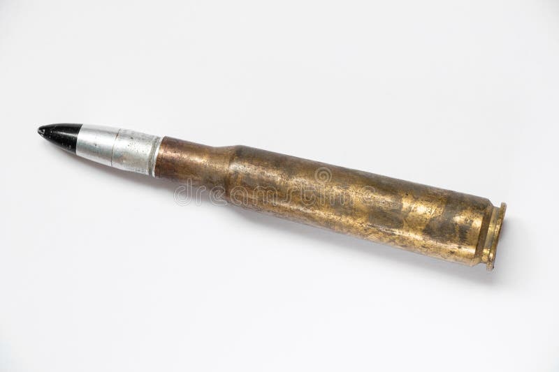 Bala Blindada Sobre Armas Brancas De Fundo E Cartuchos Imagem de Stock ...