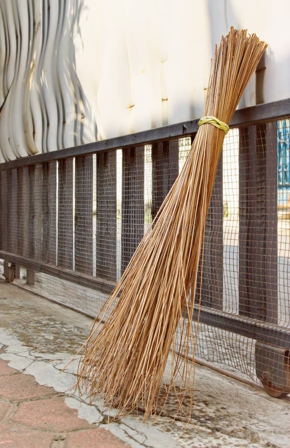 Balai traditionnel d'attap photo stock. Image du indonésie - 42636868