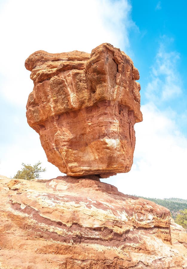 Balanced Rock in the Garden of the Gods in Colorado Springs, Colorado ...