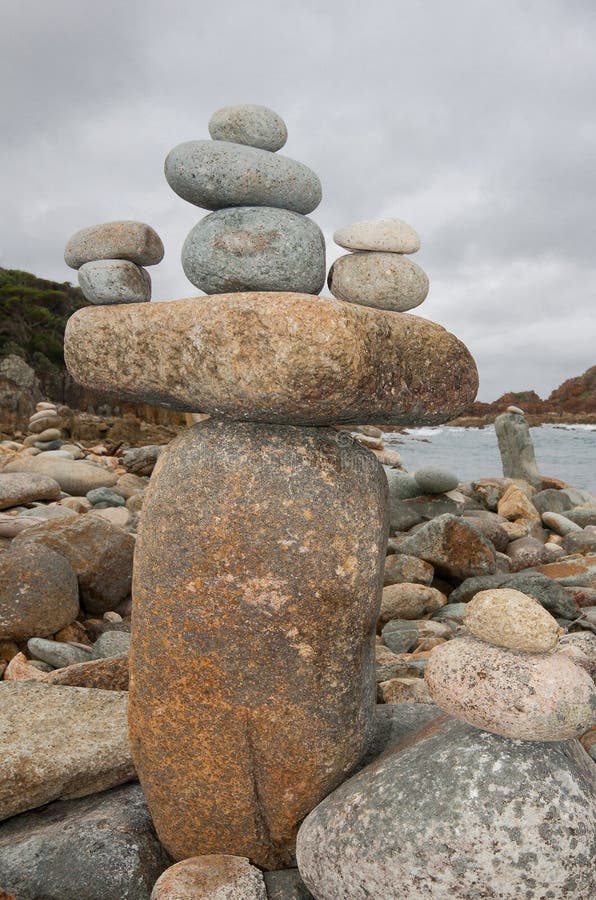 Balanced stone arrangement stock photo. Image of create - 32280968
