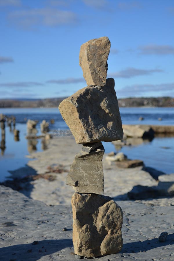 Balancing sculptures stock photo. Image of thoughts, nature - 81998140