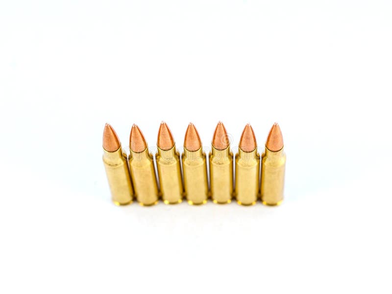 Balas 223 Brass Calibre 556 Revistado Com Munição Para Rifle Ar 15 Foto ...