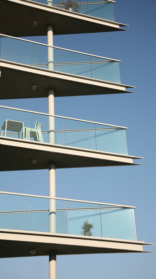 Balconi moderni fotografia stock. Immagine di domestico - 4301108