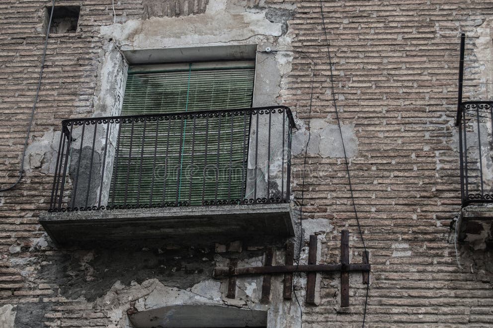 Balcony of the Destroyed Building Stock Photo - Image of destroyed ...