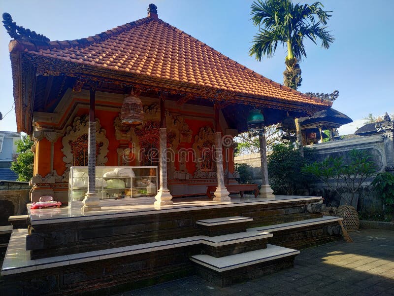 Old Bali house entrance stock image. Image of details - 7598123