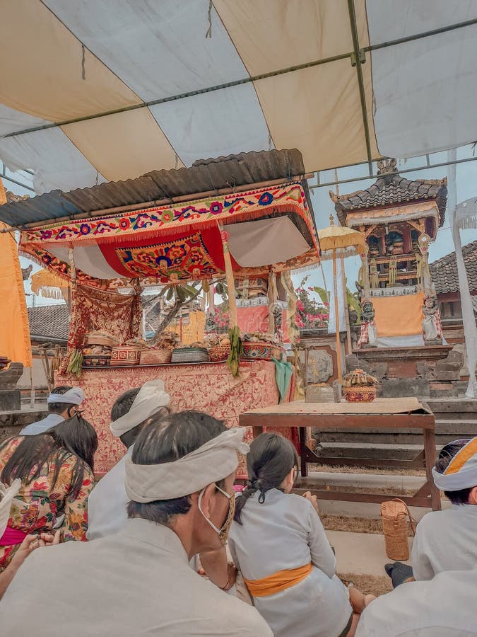 Balinese Ceremony in the Temple Editorial Stock Photo - Image of ...