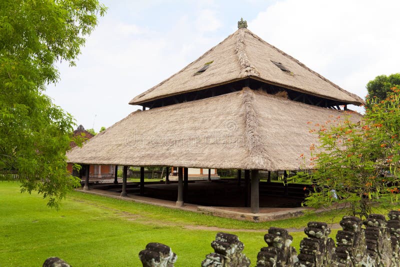 422 Bali Roof Style Building Indonesia Stock Photos - Free & Royalty ...