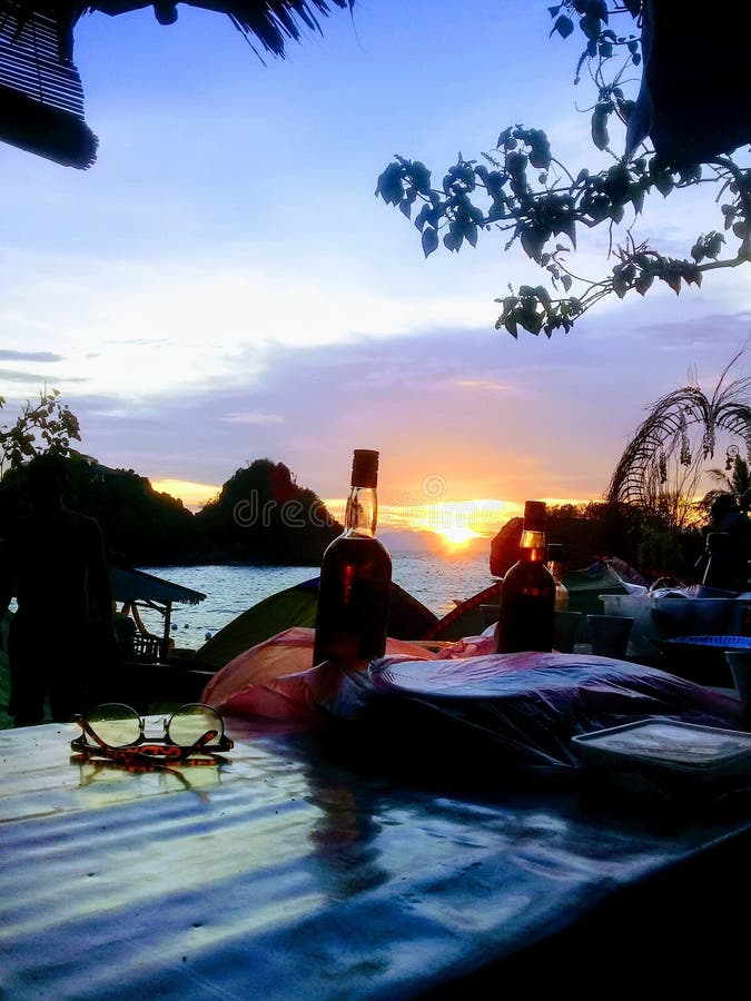 Resort sunset editorial photo. Image of cuba, green, building - 55076401