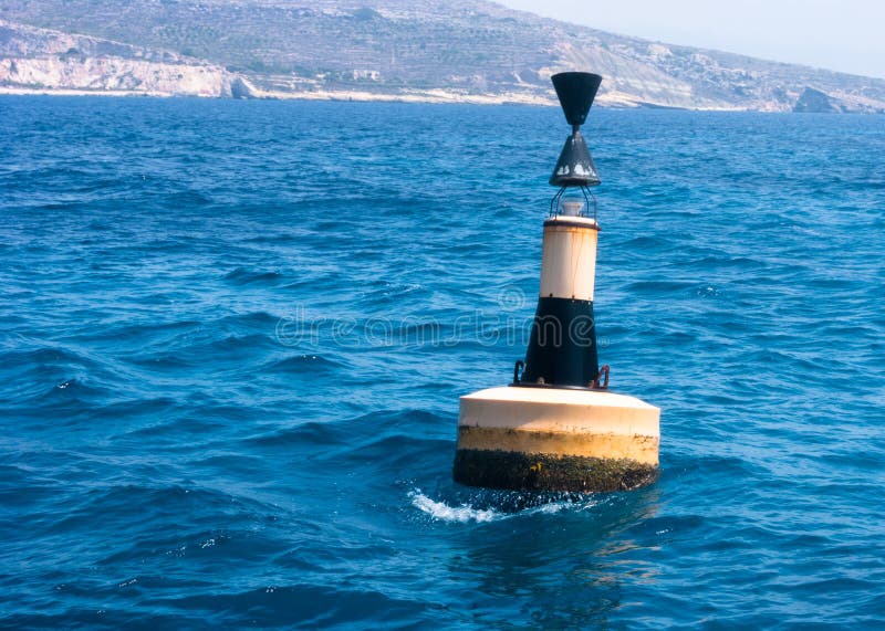 1,864 Balise En Mer Photos libres de droits et gratuites de Dreamstime