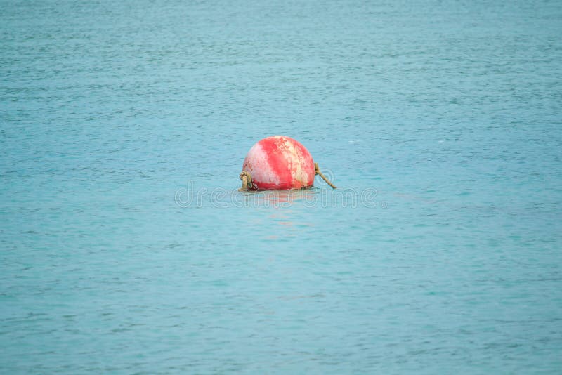Balise flottant en mer photo stock. Image du finlande - 146938864