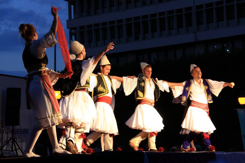 Balkans folk dance editorial image. Image of stage, white - 29231430