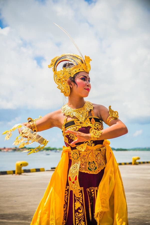 Ballerini indonesiani immagine stock editoriale. Immagine di nave ...